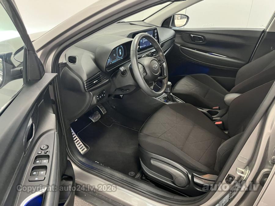 Beige Hyundai Bayon 2023 in Tallinn, with an engine capacity of 1.00 L and mileage of 45 thousand km for 15400 €, photo 7 on AUTOMOTO.COM.LV