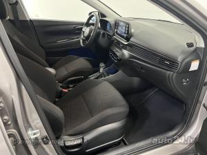 Beige Hyundai Bayon 2023 in Tallinn, with an engine capacity of 1.00 L and mileage of 45 thousand km for 15400 €, photo 17 on AUTOMOTO.COM.LV