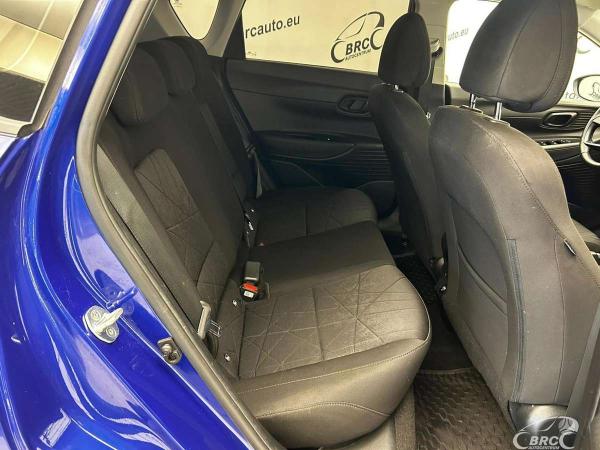 Blue Hyundai Bayon 2022 in Vilnius, with an engine capacity of 1.00 L and mileage of 28 thousand km for 14900 €, photo 9 on AUTOMOTO.COM.LV