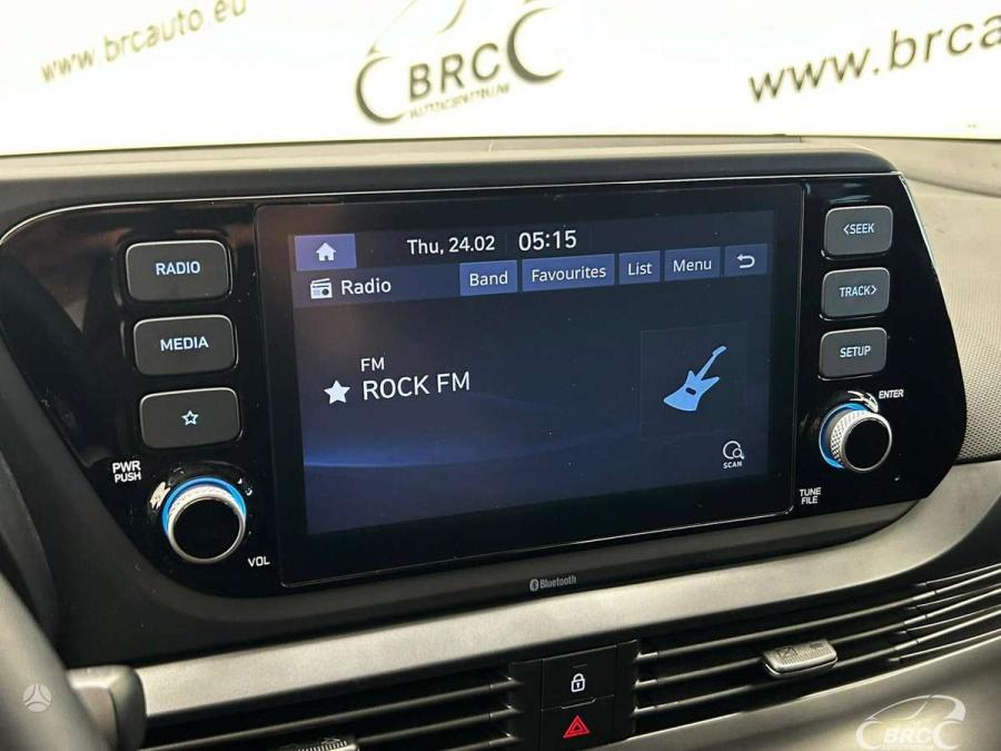 Blue Hyundai Bayon 2022 in Vilnius, with an engine capacity of 1.00 L and mileage of 28 thousand km for 14900 €, photo 18 on AUTOMOTO.COM.LV