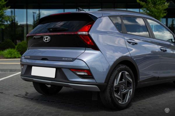 Zils Hyundai Bayon 2025 Viļņa, ar dzinēja tilpumu 1.00 L un nobraukumu 4 tūkst. km par 20999 €, foto 8 vietnē AUTOMOTO.COM.LV