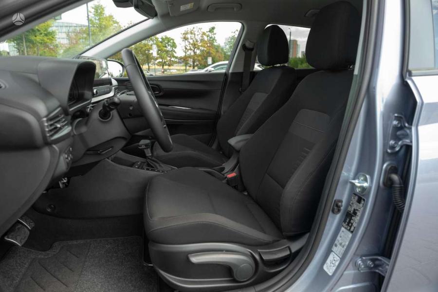 Zils Hyundai Bayon 2025 Viļņa, ar dzinēja tilpumu 1.00 L un nobraukumu 4 tūkst. km par 20999 €, foto 23 vietnē AUTOMOTO.COM.LV