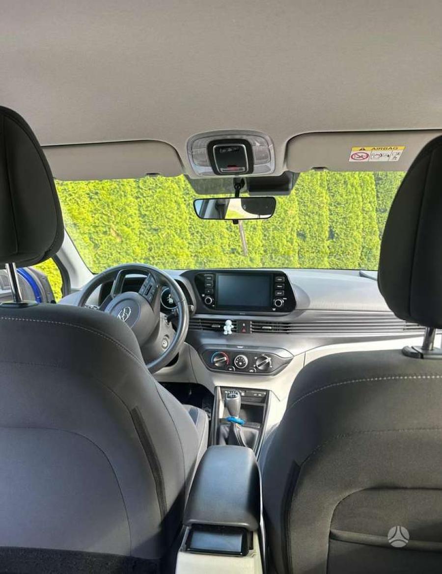Blue Hyundai Bayon 2021 in Klaipeda, with an engine capacity of 1.00 L and mileage of 92 thousand km for 10500 €, photo 8 on AUTOMOTO.COM.LV