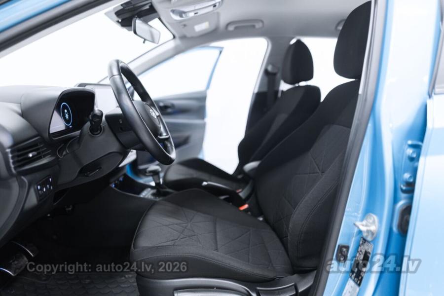 Blue Hyundai Bayon 2021 in Tallinn, with an engine capacity of 1.00 L and mileage of 30 thousand km for 14990 €, photo 14 on AUTOMOTO.COM.LV