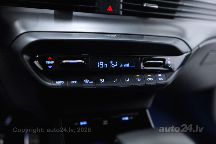 Blue Hyundai Bayon 2021 in Tallinn, with an engine capacity of 1.00 L and mileage of 30 thousand km for 14990 €, photo 23 on AUTOMOTO.COM.LV