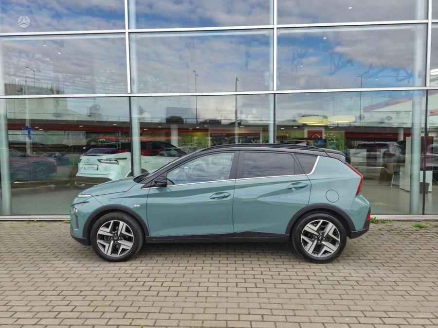 Green Hyundai Bayon 2021 in Vilnius, with an engine capacity of 1.00 L and mileage of 68 thousand km for 13250 €, photo 3 on AUTOMOTO.COM.LV