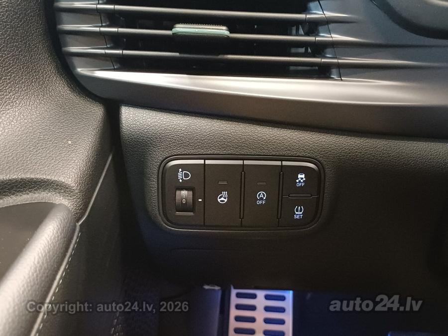 Green Hyundai Bayon 2021 in Tallinn, with an engine capacity of 1.00 L and mileage of 37 thousand km for 14900 €, photo 20 on AUTOMOTO.COM.LV