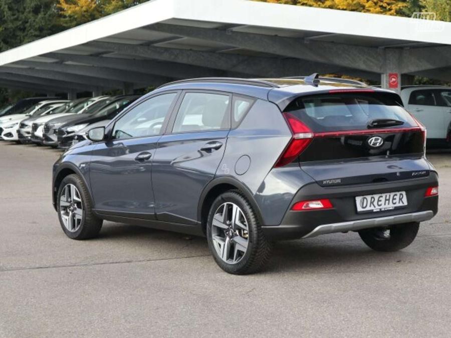 Pelēks Hyundai Bayon 2023 Kauņa, ar dzinēja tilpumu 1.00 L un nobraukumu 19 tūkst. km par 22379 €, foto 5 vietnē AUTOMOTO.COM.LV
