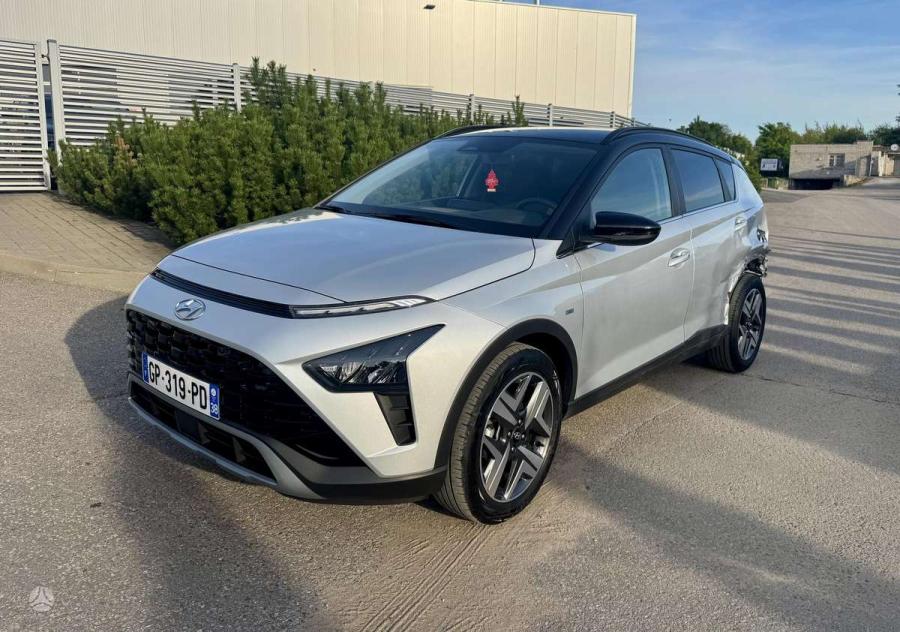 Pelēks Hyundai Bayon 2023 Kauņa, ar dzinēja tilpumu 1.00 L un nobraukumu 36 tūkst. km par 9100 €, foto 1 vietnē AUTOMOTO.COM.LV