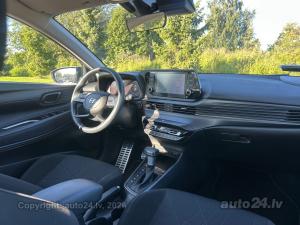 Grey Hyundai Bayon 2022 in Tallinn, with an engine capacity of 1.00 L and mileage of 28 thousand km for 17900 €, photo 15 on AUTOMOTO.COM.LV