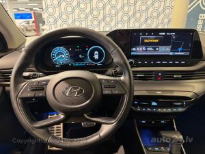 Pelēks Hyundai Bayon 2022 Tallina, ar dzinēja tilpumu 1.00 L un nobraukumu 53 tūkst. km par 15900 €, foto 24 vietnē AUTOMOTO.COM.LV