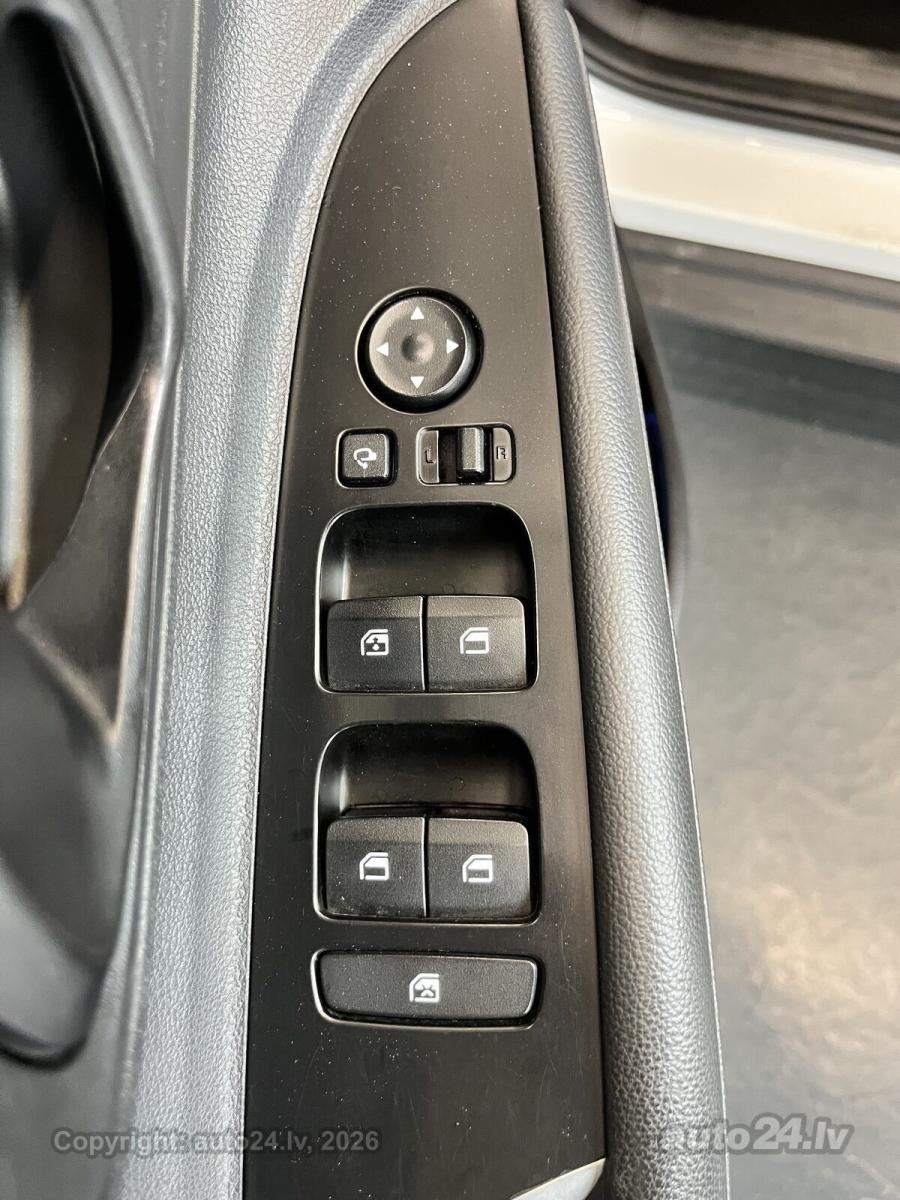 Balts Hyundai Bayon 2022 Tallina, ar dzinēja tilpumu 1.00 L un nobraukumu 115 tūkst. km par 13400 €, foto 22 vietnē AUTOMOTO.COM.LV