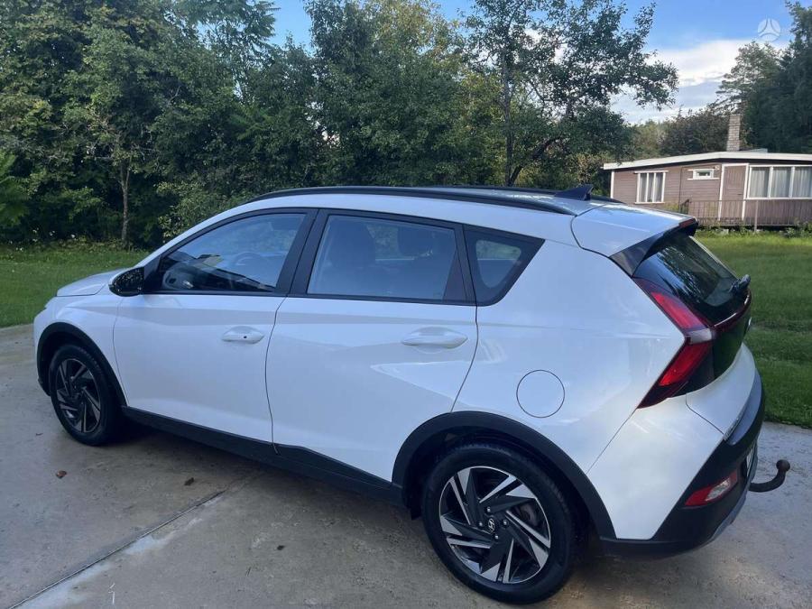 Balts Hyundai Bayon 2022 Viļņa, ar dzinēja tilpumu 1.00 L un nobraukumu 56 tūkst. km par 12500 €, foto 5 vietnē AUTOMOTO.COM.LV