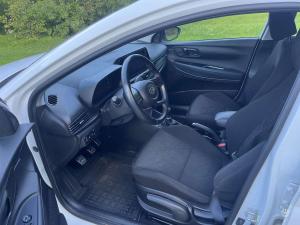 Balts Hyundai Bayon 2022 Viļņa, ar dzinēja tilpumu 1.00 L un nobraukumu 56 tūkst. km par 12500 €, foto 10 vietnē AUTOMOTO.COM.LV