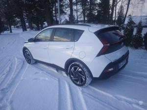 White Hyundai Bayon 2024 in Telschi, with an engine capacity of 1.00 L and mileage of 64 thousand km for 8800 €, photo 10 on AUTOMOTO.COM.LV