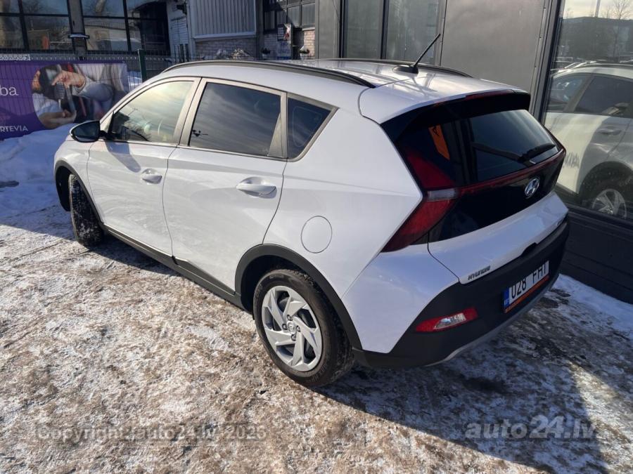 White Hyundai Bayon 2023 in Tallinn, with an engine capacity of 1.00 L and mileage of 145 thousand km for 9590 €, photo 2 on AUTOMOTO.COM.LV