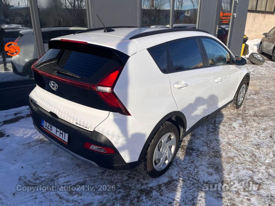 White Hyundai Bayon 2023 in Tallinn, with an engine capacity of 1.00 L and mileage of 145 thousand km for 9590 €, photo 4 on AUTOMOTO.COM.LV