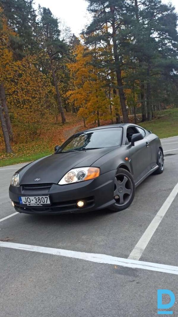 Black Hyundai Coupe 2003 in Kraslava, with an engine capacity of 0.00 L and mileage of 152 thousand km for 2700 €, photo 1 on AUTOMOTO.COM.LV
