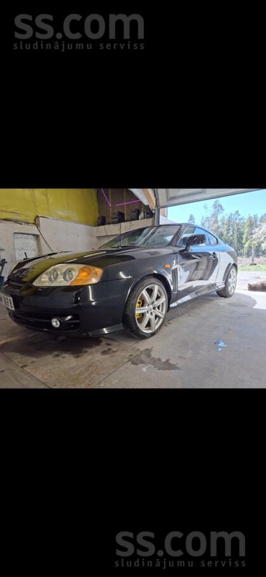 Melns Hyundai Coupe 2005 Rīga, ar dzinēja tilpumu 2.00 L un nobraukumu 216 tūkst. km par 1900 €, foto 1 vietnē AUTOMOTO.COM.LV