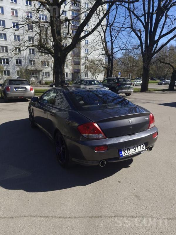 Black Hyundai Coupe 2006 in Riga, with an engine capacity of 2.00 L and mileage of 185 thousand km for 950 €, photo 4 on AUTOMOTO.COM.LV