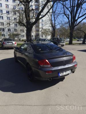 Melns Hyundai Coupe 2006 Rīga, ar dzinēja tilpumu 2.00 L un nobraukumu 185 tūkst. km par 950 €, foto 5 vietnē AUTOMOTO.COM.LV