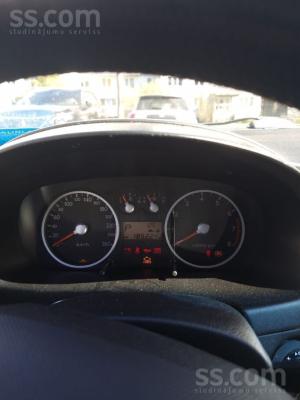 Melns Hyundai Coupe 2006 Rīga, ar dzinēja tilpumu 2.00 L un nobraukumu 185 tūkst. km par 950 €, foto 9 vietnē AUTOMOTO.COM.LV
