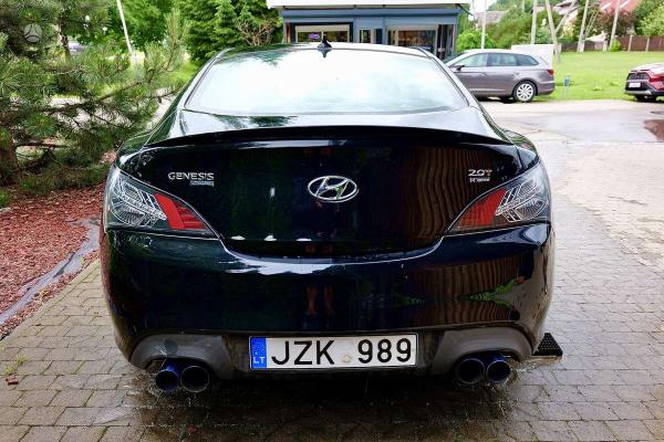Black Hyundai Coupe 2014 in Kaunas, with an engine capacity of 2.00 L and mileage of 198 thousand km for 5000 €, photo 2 on AUTOMOTO.COM.LV
