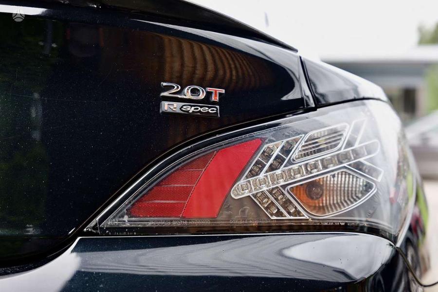 Black Hyundai Coupe 2014 in Kaunas, with an engine capacity of 2.00 L and mileage of 198 thousand km for 5000 €, photo 8 on AUTOMOTO.COM.LV