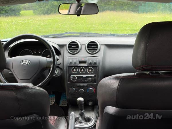 Хендай Купе 2006 в Тарту на AUTOMOTO.COM.LV Синий Хендай Купе 2006 в Тарту, объемом двигателя 2.00 л и пробегом 200 тыс. км за 2900 €, фото 6 на AUTOMOTO.COM.LV