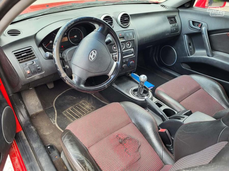 Hyundai Coupe 2007 Klaipėda, ar dzinēja tilpumu 2.00 L un nobraukumu 150 tūkst. km par 1950 €, foto 7 vietnē AUTOMOTO.COM.LV