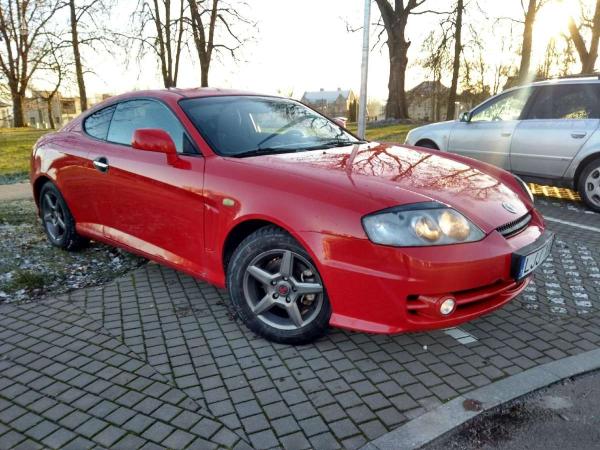 Sarkans Hyundai Coupe 2003 Vilkaviškis, ar dzinēja tilpumu 1.60 L un nobraukumu 210 tūkst. km par 1999 €, foto 4 vietnē AUTOMOTO.COM.LV