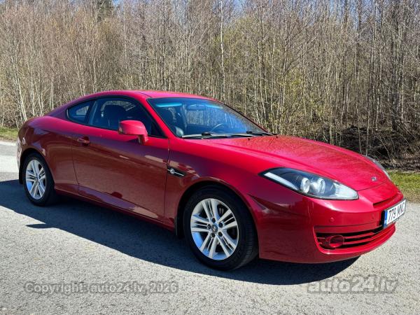 Sarkans Hyundai Coupe 2010 Tallina, ar dzinēja tilpumu 2.00 L un nobraukumu 68 tūkst. km par 4990 €, foto 2 vietnē AUTOMOTO.COM.LV