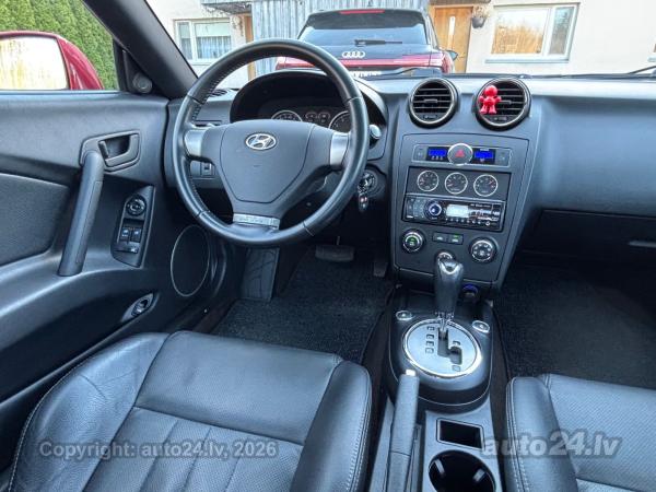 Sarkans Hyundai Coupe 2010 Tallina, ar dzinēja tilpumu 2.00 L un nobraukumu 68 tūkst. km par 4990 €, foto 9 vietnē AUTOMOTO.COM.LV