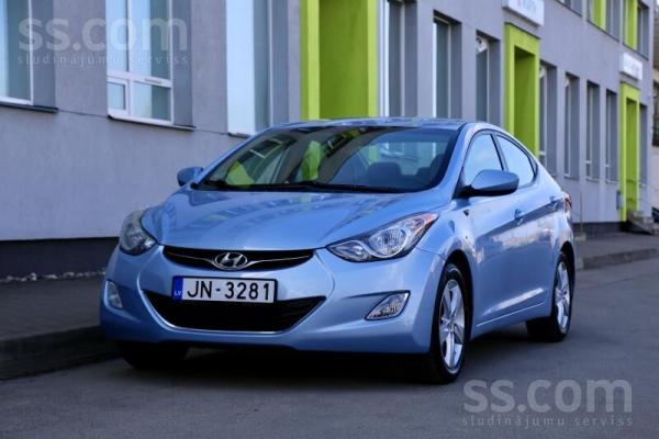 Zils Hyundai Elantra 2012 Rīga, ar dzinēja tilpumu 1.80 L un nobraukumu 107 tūkst. km par 5490 €, foto 1 vietnē AUTOMOTO.COM.LV