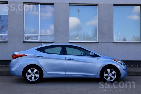 Zils Hyundai Elantra 2012 Rīga, ar dzinēja tilpumu 1.80 L un nobraukumu 107 tūkst. km par 5490 €, foto 3 vietnē AUTOMOTO.COM.LV