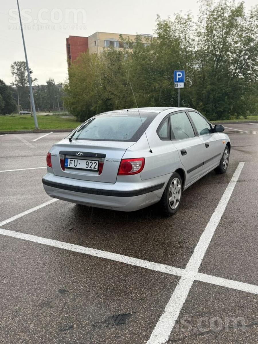 Pelēks Hyundai Elantra 2006 Daugavpils, ar dzinēja tilpumu 1.60 L un nobraukumu 180 tūkst. km par 1100 €, foto 10 vietnē AUTOMOTO.COM.LV