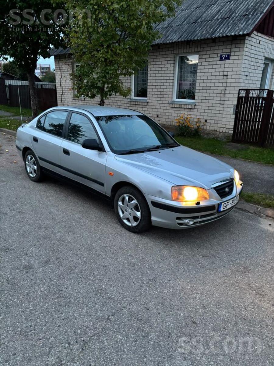 Pelēks Hyundai Elantra 2006 Krāslava, ar dzinēja tilpumu 1.60 L un nobraukumu 224 tūkst. km par 800 €, foto 3 vietnē AUTOMOTO.COM.LV