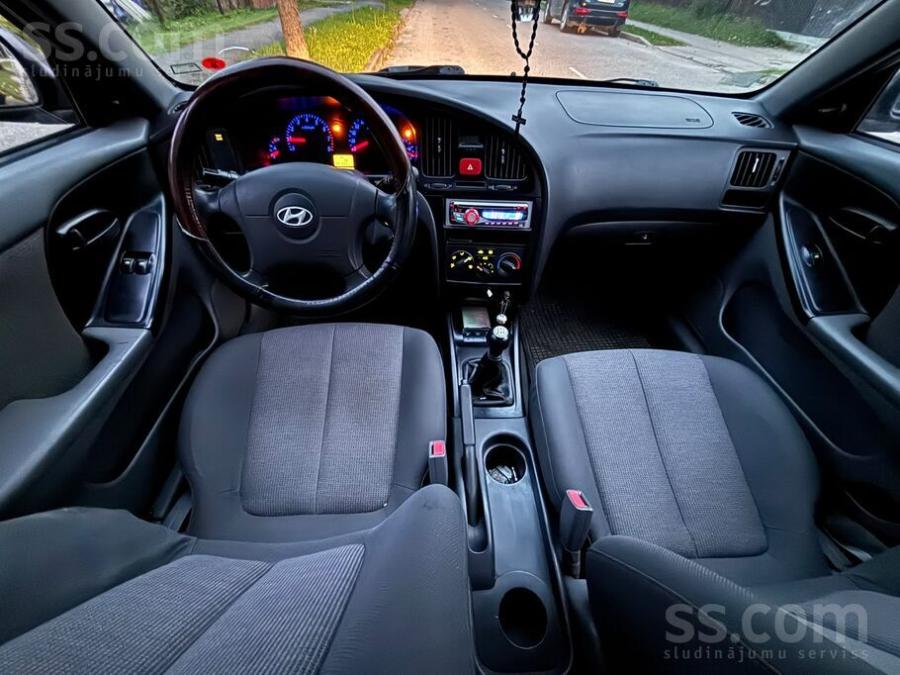 Pelēks Hyundai Elantra 2006 Krāslava, ar dzinēja tilpumu 1.60 L un nobraukumu 224 tūkst. km par 800 €, foto 7 vietnē AUTOMOTO.COM.LV