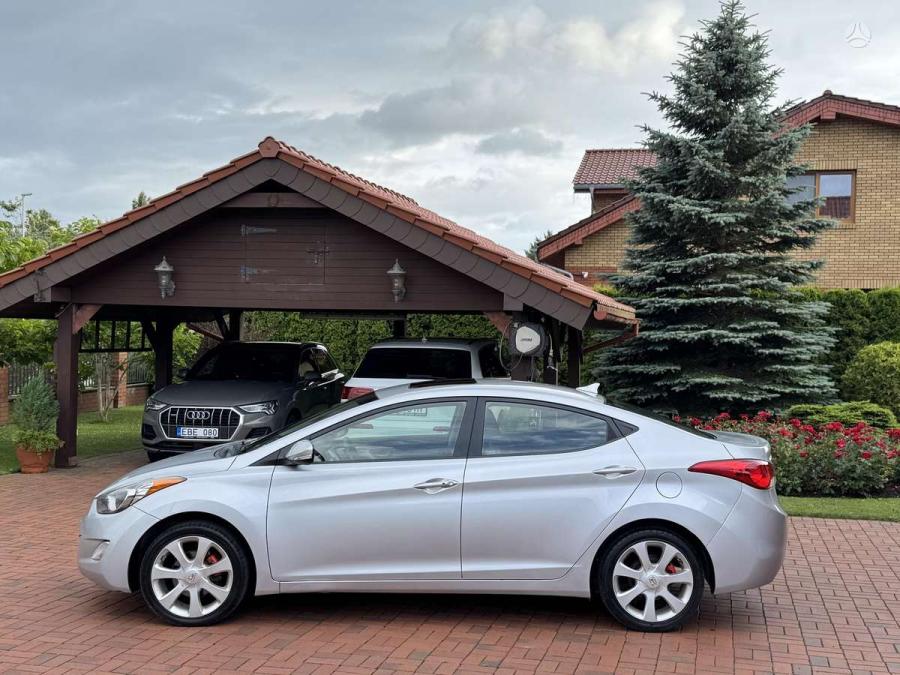 Grey Hyundai Elantra 2011 in Klaipeda, with an engine capacity of 1.98 L and mileage of 144 thousand km for 4650 €, photo 8 on AUTOMOTO.COM.LV