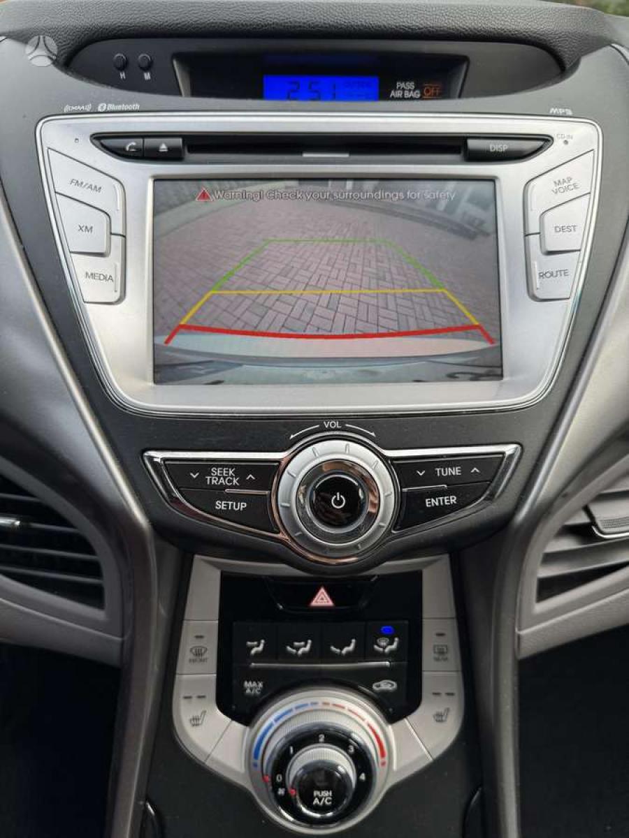 Grey Hyundai Elantra 2011 in Klaipeda, with an engine capacity of 1.98 L and mileage of 144 thousand km for 4650 €, photo 16 on AUTOMOTO.COM.LV