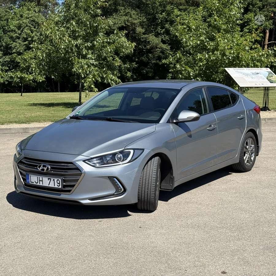 Grey Hyundai Elantra 2017 in Jurbarkas, with an engine capacity of 2.00 L and mileage of 207 thousand km for 7999 €, photo 1 on AUTOMOTO.COM.LV