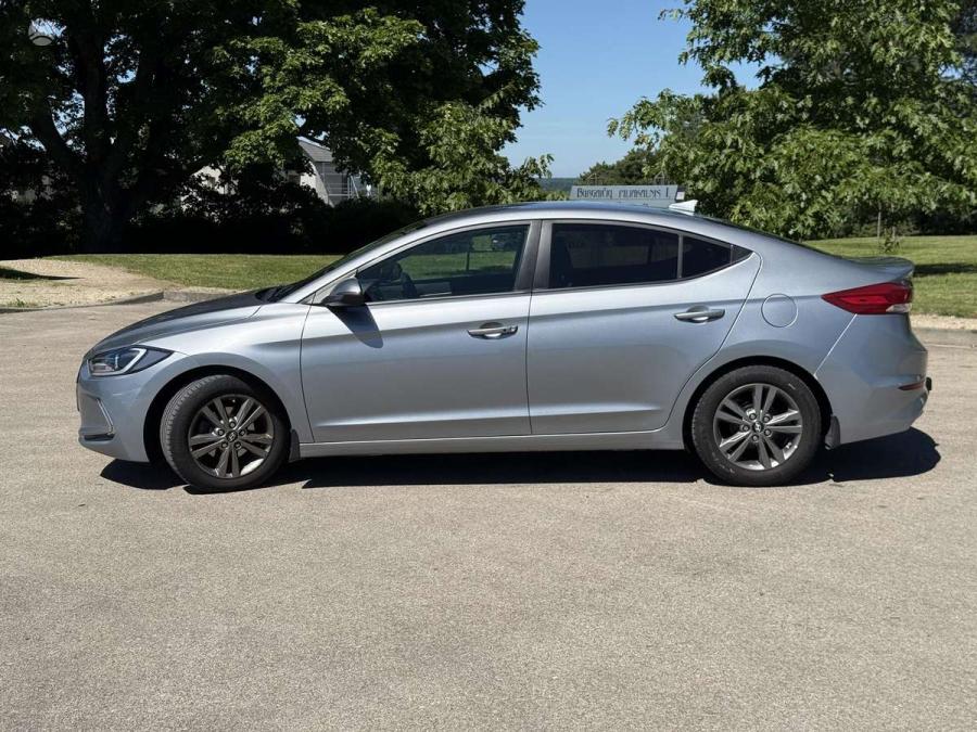 Grey Hyundai Elantra 2017 in Jurbarkas, with an engine capacity of 2.00 L and mileage of 207 thousand km for 7999 €, photo 13 on AUTOMOTO.COM.LV