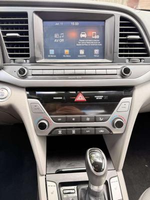 Grey Hyundai Elantra 2017 in Jurbarkas, with an engine capacity of 2.00 L and mileage of 207 thousand km for 7999 €, photo 18 on AUTOMOTO.COM.LV