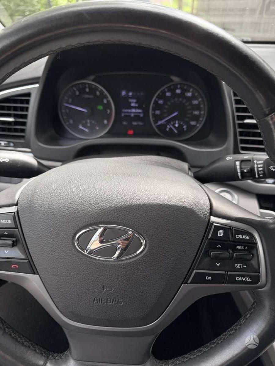 Grey Hyundai Elantra 2017 in Jurbarkas, with an engine capacity of 2.00 L and mileage of 207 thousand km for 7999 €, photo 19 on AUTOMOTO.COM.LV