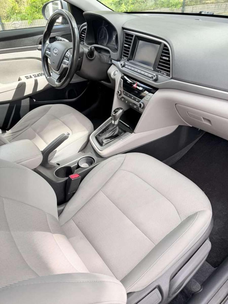 Grey Hyundai Elantra 2017 in Jurbarkas, with an engine capacity of 2.00 L and mileage of 207 thousand km for 7999 €, photo 22 on AUTOMOTO.COM.LV