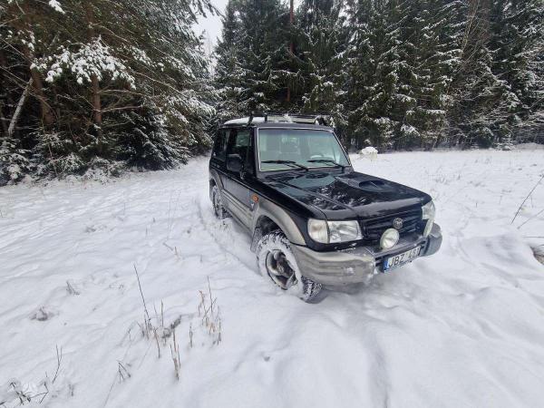 Черный Хендай Галлопер 2000 в Каунас, объемом двигателя 2.48 л и пробегом 298 тыс. км за 3000 €, фото 6 на AUTOMOTO.COM.LV