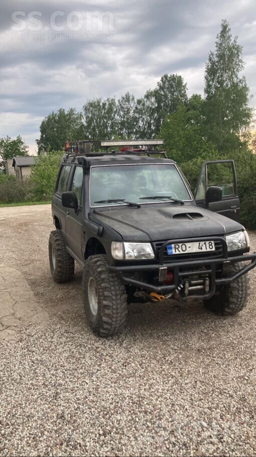 Melns Hyundai Galloper 1999 Talsi, ar dzinēja tilpumu 2.50 L un nobraukumu 290 tūkst. km par 4250 €, foto 1 vietnē AUTOMOTO.COM.LV