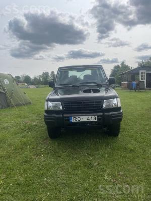 Melns Hyundai Galloper 1999 Talsi, ar dzinēja tilpumu 2.50 L un nobraukumu 290 tūkst. km par 4250 €, foto 4 vietnē AUTOMOTO.COM.LV