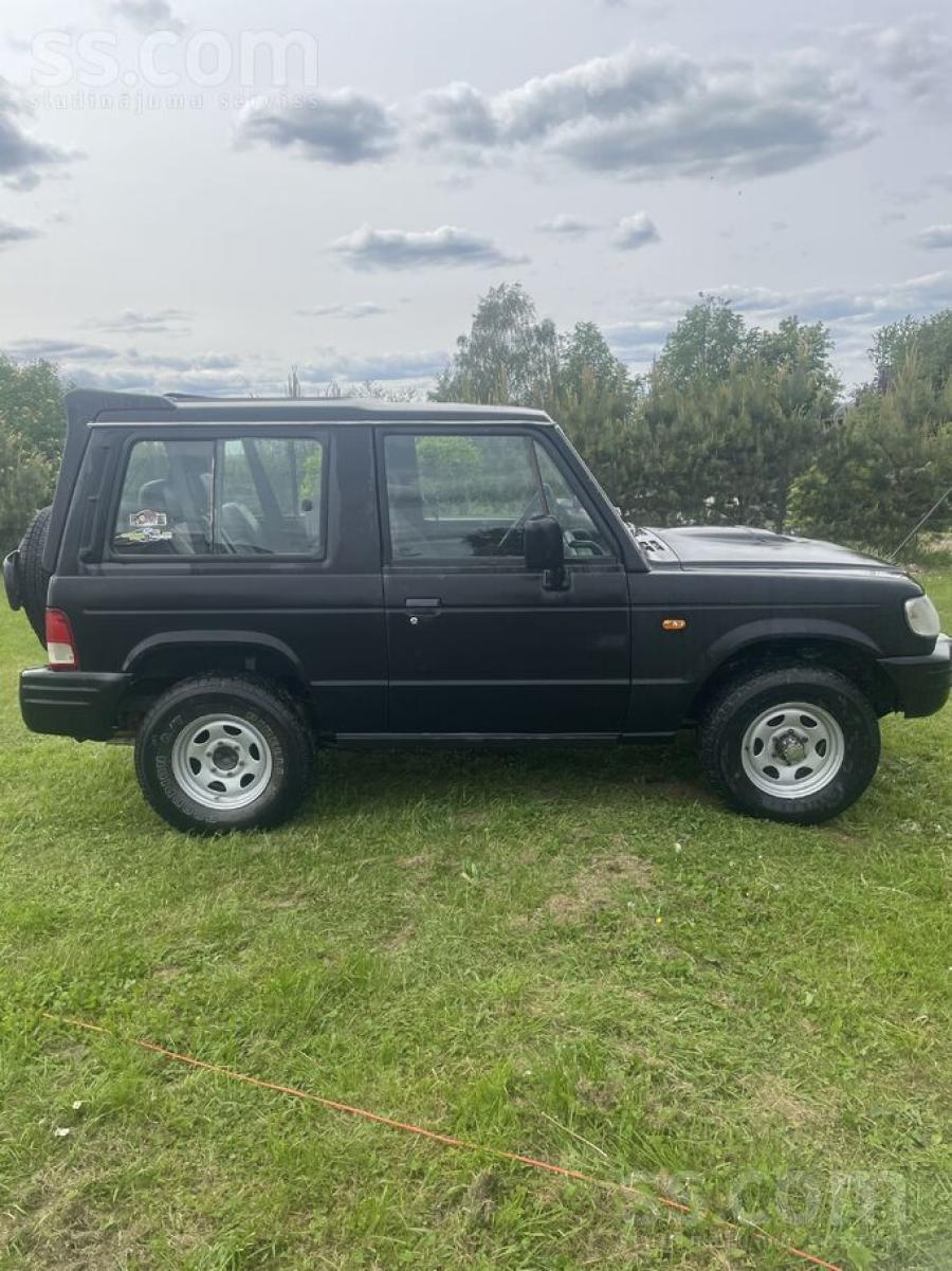 Melns Hyundai Galloper 1999 Talsi, ar dzinēja tilpumu 2.50 L un nobraukumu 290 tūkst. km par 4250 €, foto 6 vietnē AUTOMOTO.COM.LV