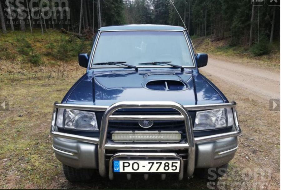 Zils Hyundai Galloper 2000 Ludza, ar dzinēja tilpumu 2.50 L un nobraukumu 306 tūkst. km par 2300 €, foto 1 vietnē AUTOMOTO.COM.LV